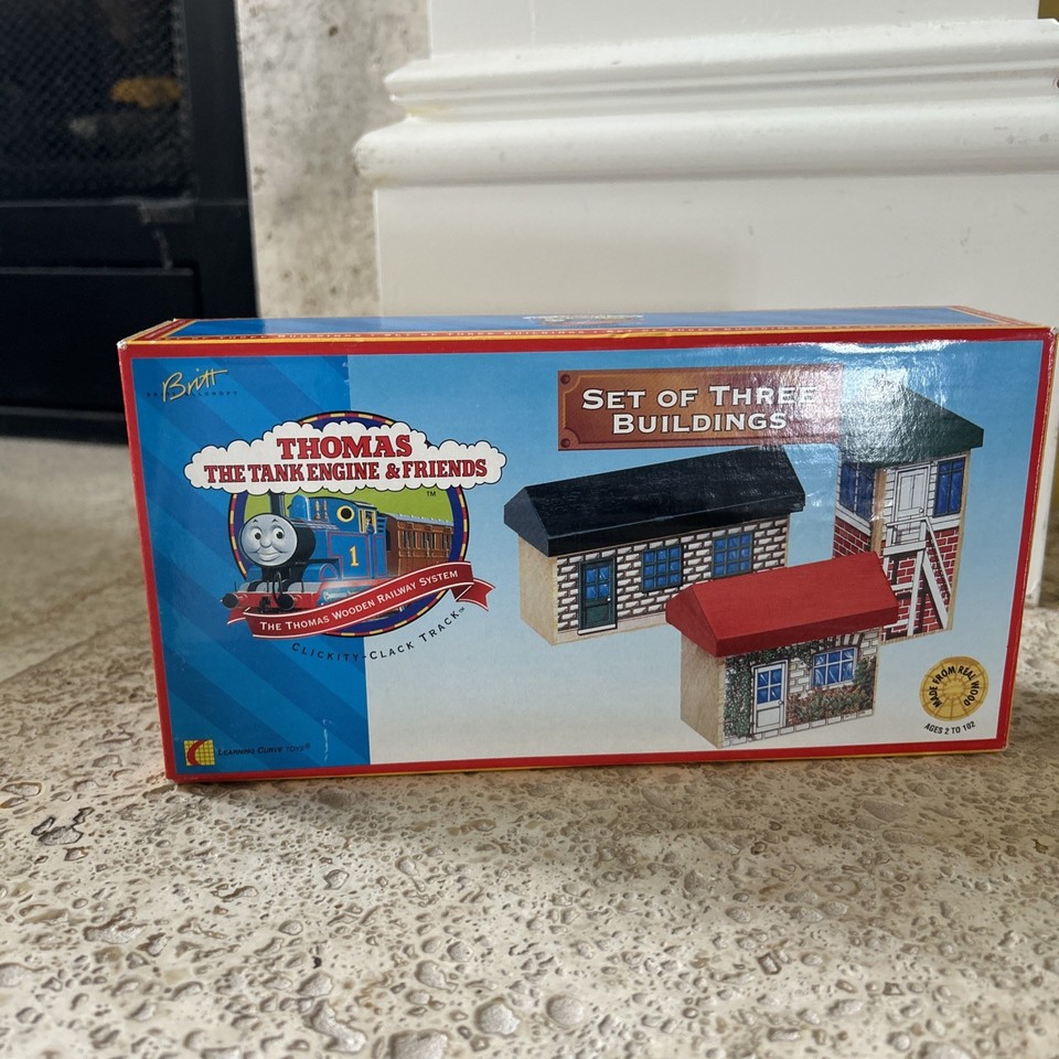 NEW THOMAS & FRIENDS WOODEN RAILWAY SET OF THREE BUILDINGS 1996 LC99108 ...
