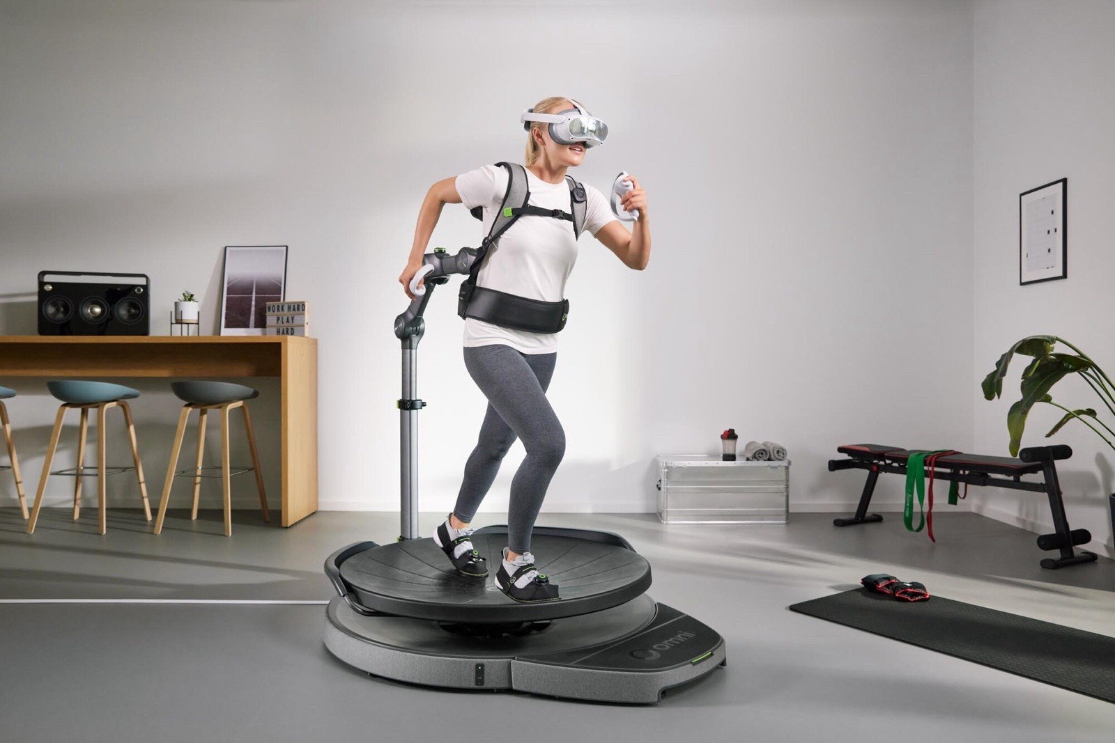 Virtuix Omni Virtual Reality VR Treadmill Platform w/ Adjustable Arm ...