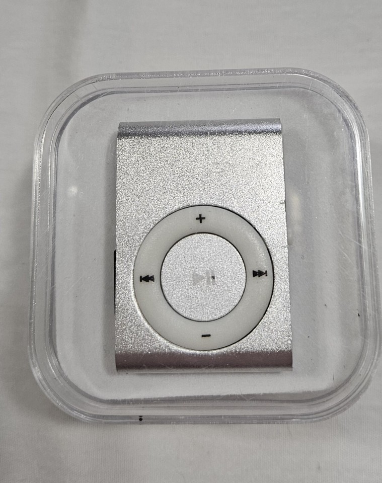 MP3 Multimedia Player with 1GB USB Flash Disk--Small Silver--Brand New ...