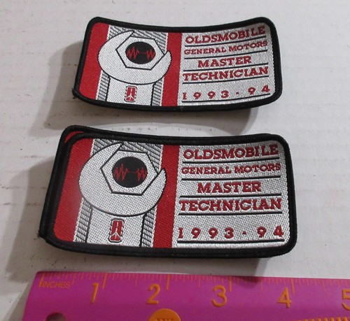 1993-94 Oldsmobile General Motors Master Technician Patch lot of two ...