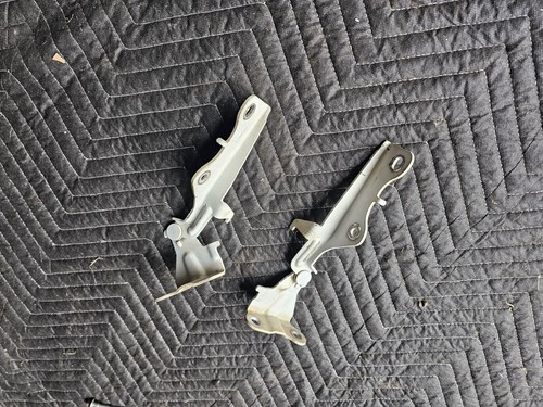 (PAIR) FORD FG BONNET MOUNTS/BRACKETS A1 WHITE RIGHT & LEFT BONNET ...