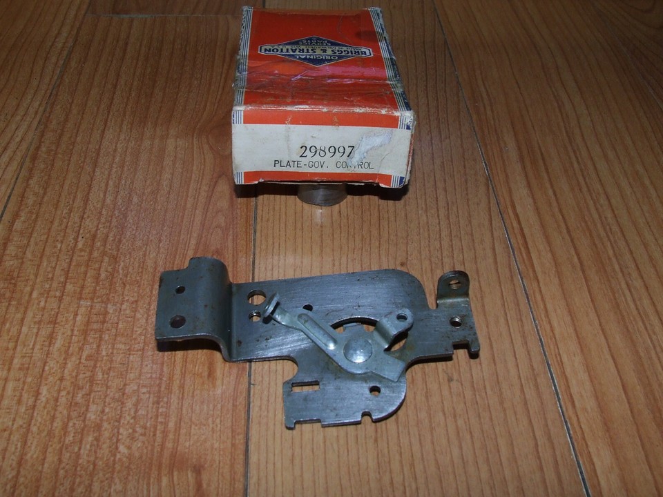 BRIGGS & STRATTON OEM Governor Control Plate 298997 nos. | eBay