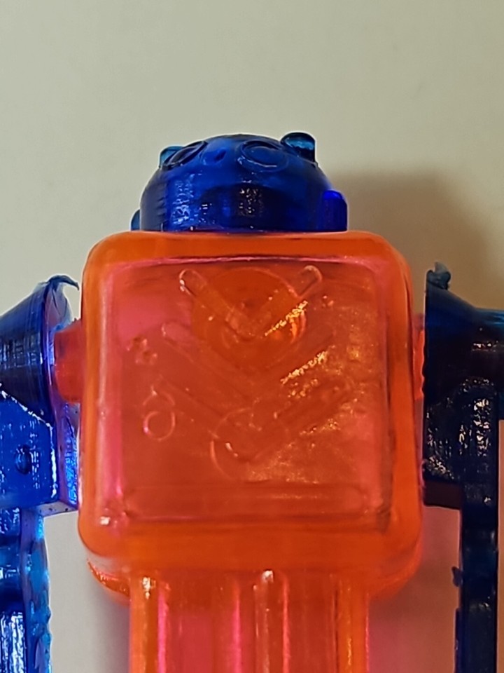 Vintage 1970's Plastic Robot Cracker Jack Gumball Machine Charm Prize ...