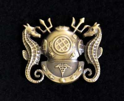 US NAVY DIVING MEDICAL OFFICER BADGE; REGULATION FULL SIZE | eBay