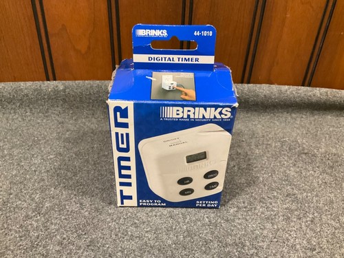 Brinks 500W Security Programmable Single Outlet Digital Timer Model 44-1010 | eBay