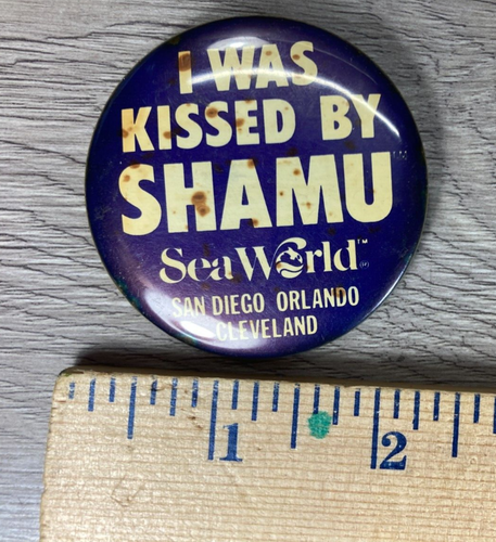 Vintage 80s Ohio Amusement Park/Sea World of Cleveland/Shamu Pin/Button ...