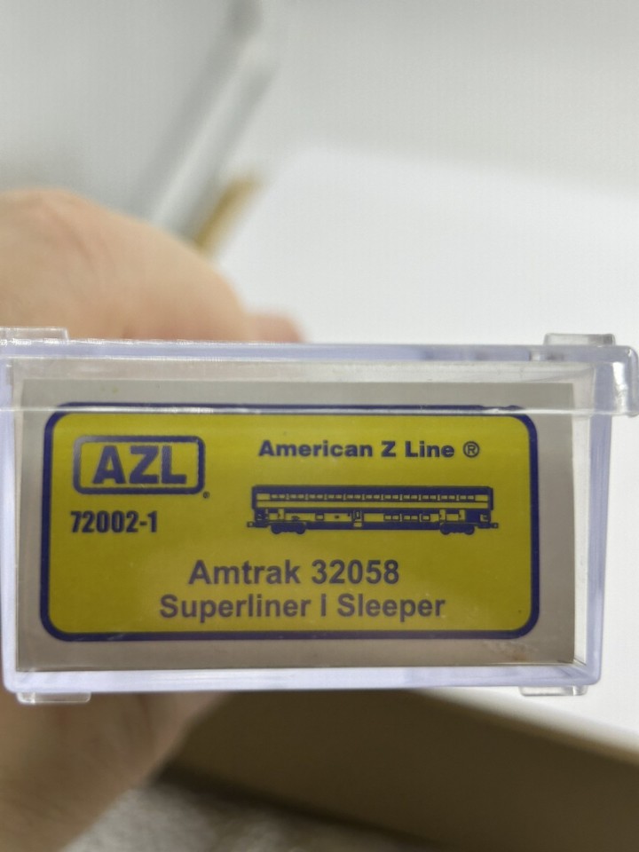 AZL-72002-1 Z Scale Amtrak Superliner Sleeper Car • Phase III | eBay