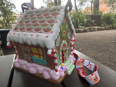 🎄2024 DISNEY PARKS MICKEY & MINNIE GINGERBREAD HOUSE POPCORN BUCKET NEW ...