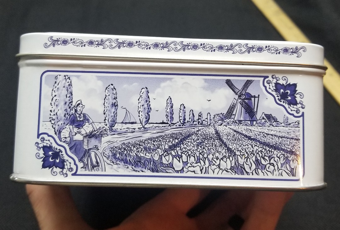 Hellema Hallum Holland Blue White Cookie Tin Windmill Floral Motif blue ...