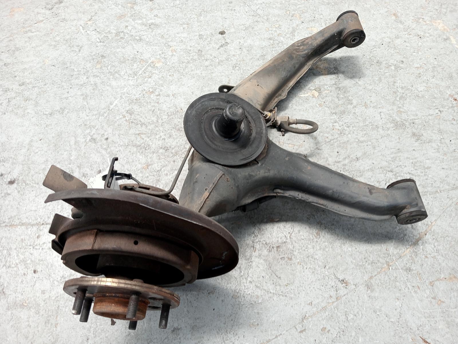 HOLDEN COMMODORE RIGHT REAR HUB ASSEMBLY VX2-VZ, SEDAN, 09/01-09/07 ...