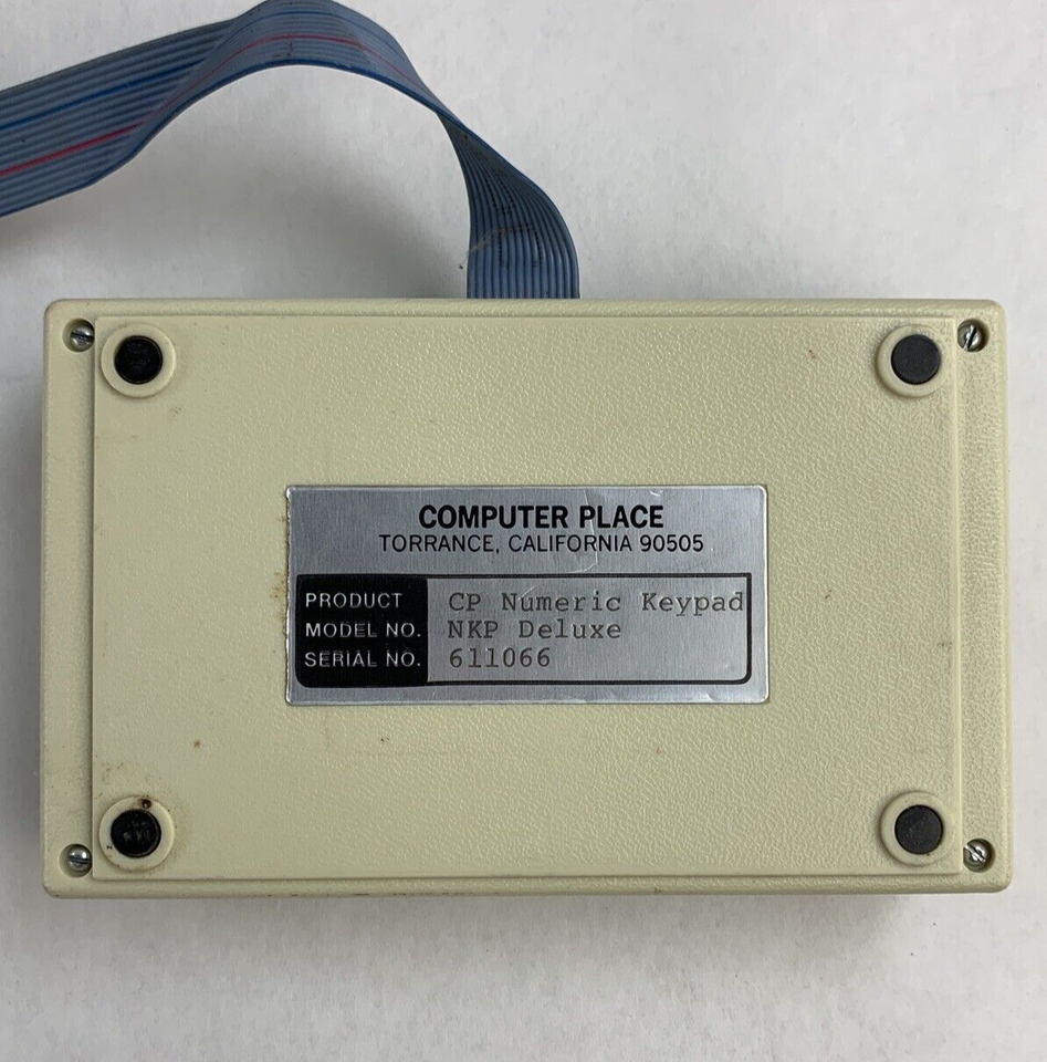 Commodore 64 64C Computer System Boots w/PSU, NKP Deluxe Keypad, and ...