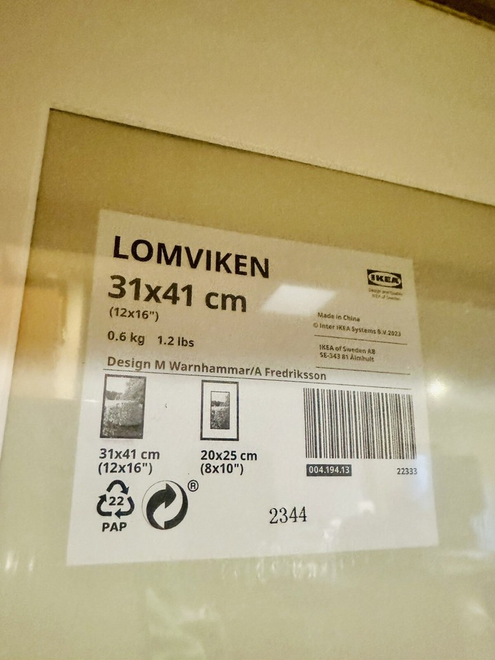 NEW SEALED IKEA LOMVIKEN GOLD PHOTO PICTURE FRAME 31 CM X 41 CM (12” X ...
