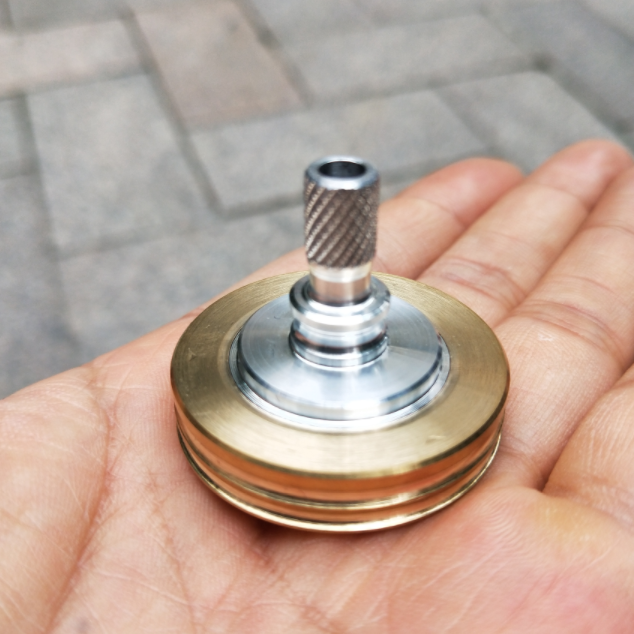 New Brass Hand Twisting Spinning Top Gyro Gyroscope Collection Spinner ...