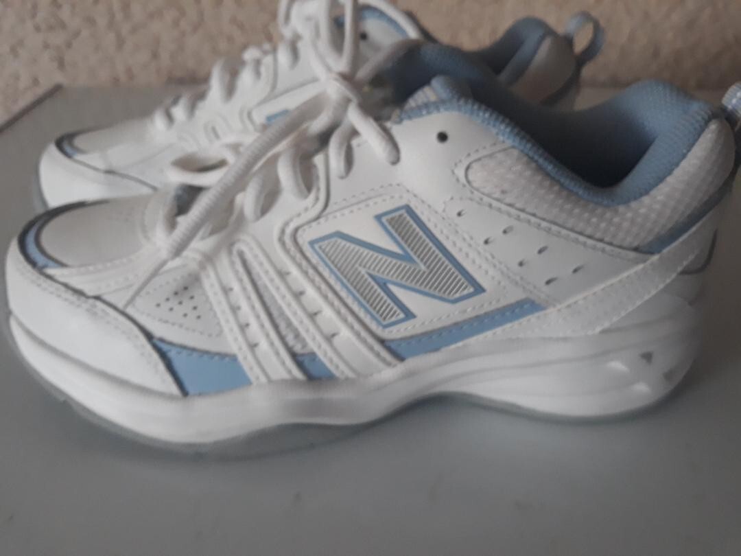 Size 6 - New Balance 401 White for sale online | eBay