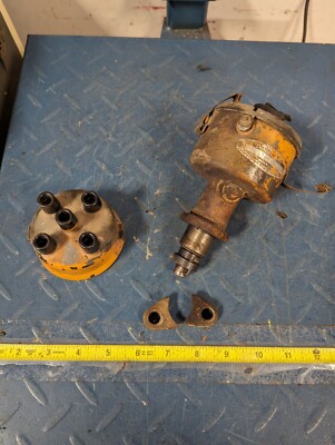 Antique & Vintage Equip Parts - Delco Remy Distributor