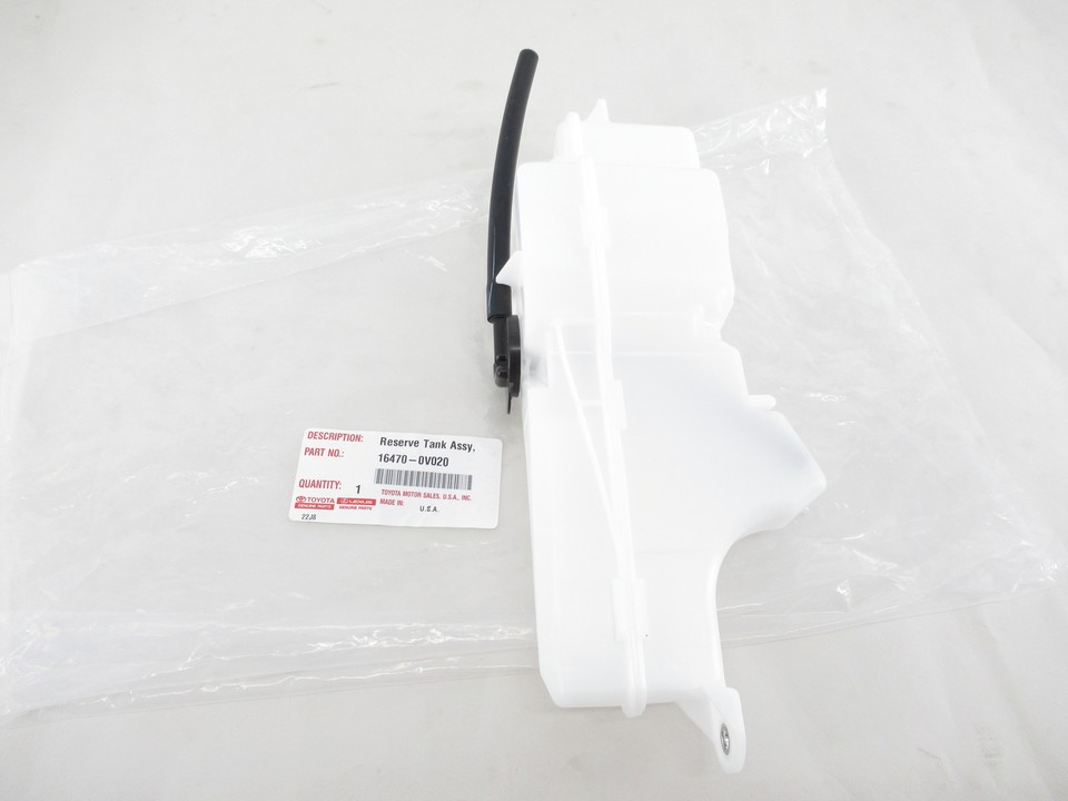 Genuine OEM Toyota Lexus 16470-0V020 Coolant Reservoir Expansion Tank ...