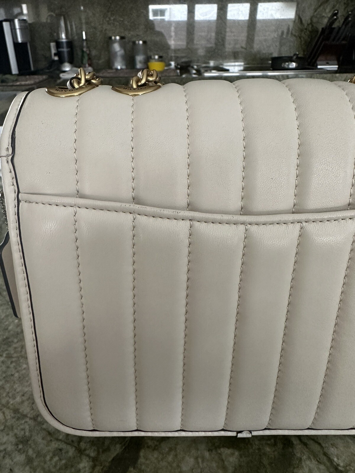 Coach Madison 18 Shoulder Bag With Quilting in Chalk - Gem