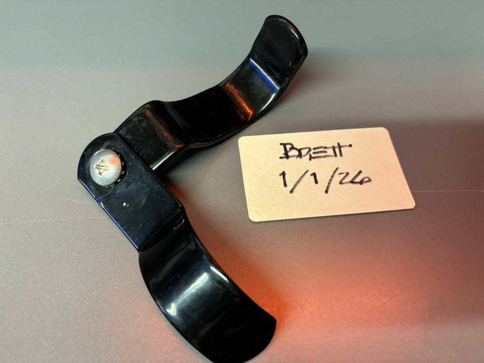 👀 Harley-Davidson Harley Hummer Oil Can Holder Clip Bracket Mount 125 ...