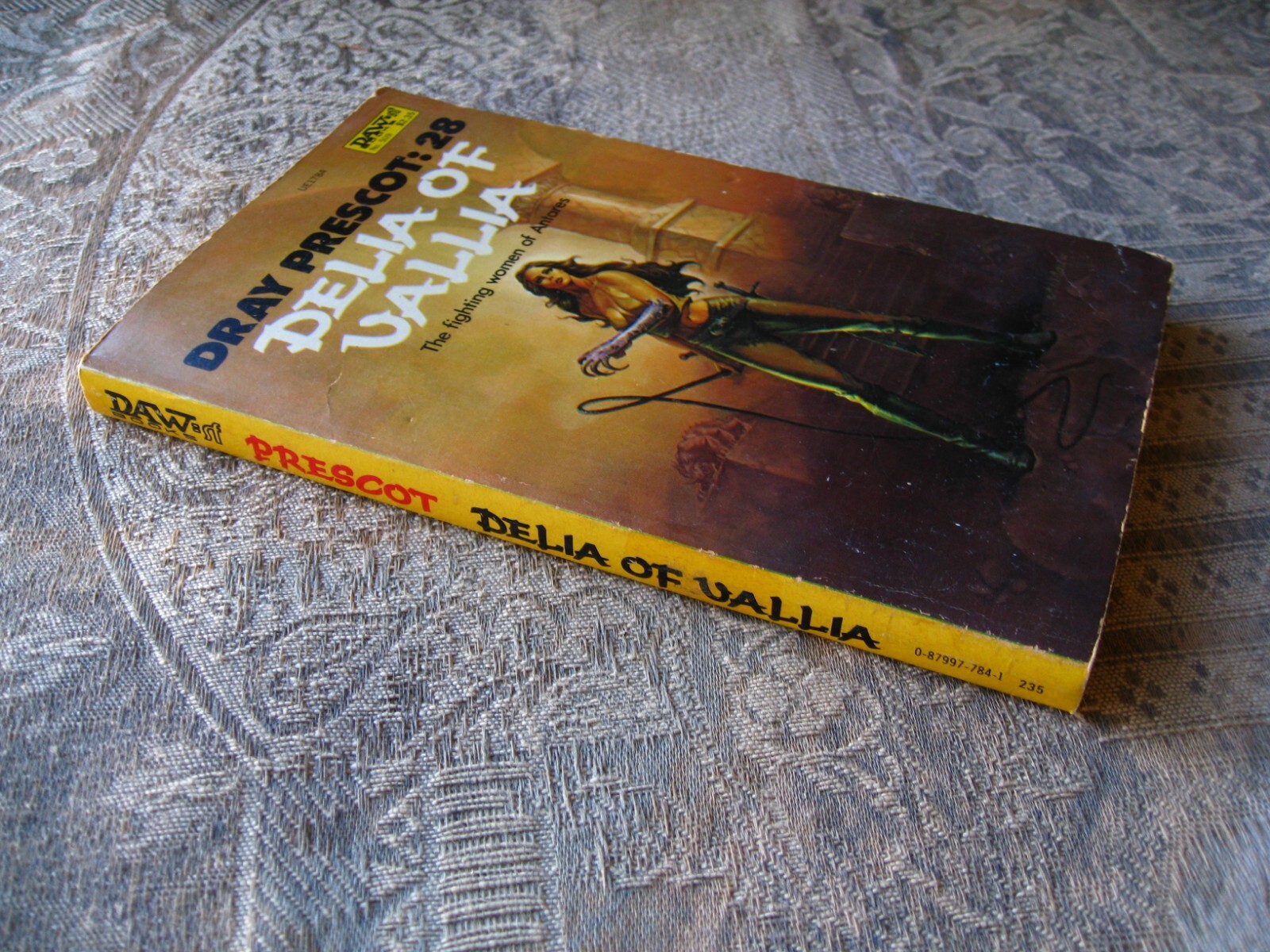 Alan Burt Akers - Dray Prescot: 28 Delia of Vallia - 1982 - paperback ...