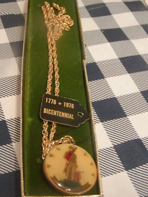 Vintage US Bicentennial Gold Tone Lucite over Metal Concord Minuteman ...