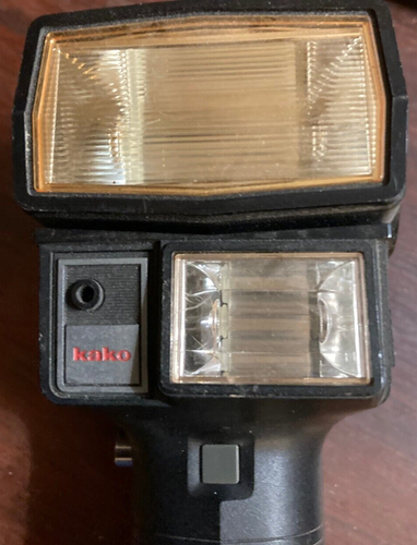 VINTAGE KAKO AUTO 300SG TWIN CAMERA FLASH UNIT TESTED WORKING WITH FREE ...