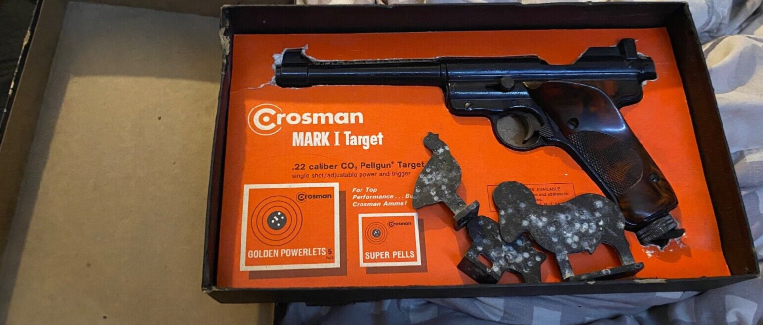 Vintage crosman mark 1 Target pistol,.22 caliber pellet ,Estate sale ...