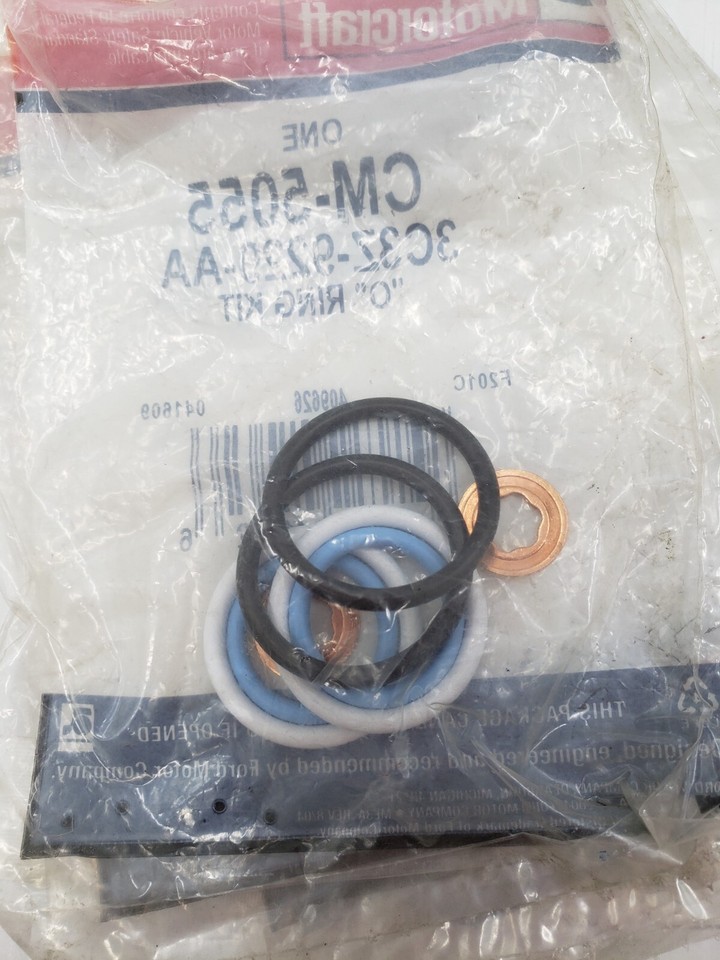 Motorcraft CM5055 6.0L Ford Diesel Injector Seal Kit 3C3Z-9229-AA "O ...