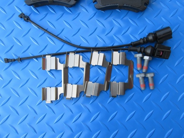 Bentley Continental Gt & Flying Spur Front Brake Pads 3W0698151AA | eBay