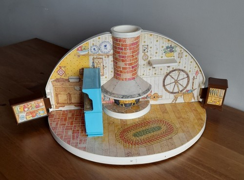 Vintage Holly Hobbie Secret Doll House | eBay UK