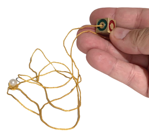 BRASS CUBIO Obedient Close Up Magic Trick Pocket Cube Slides Up & Down ...