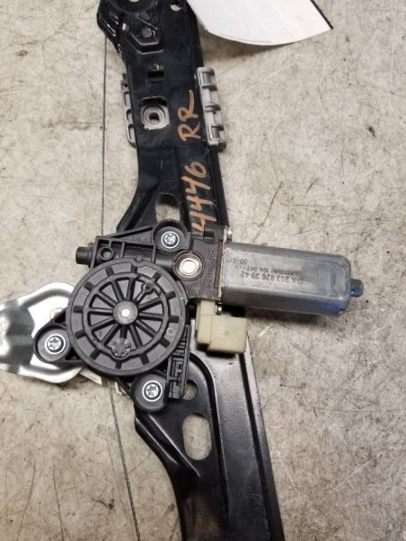 2004 2007 Mercedes-Benz C300 - LH Rear Glass Regulator - 2037301146 ...