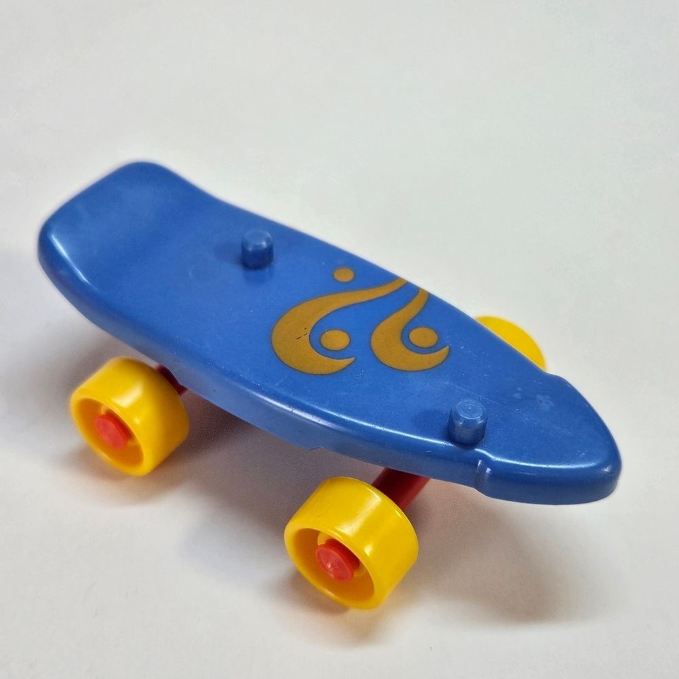 VINTAGE Silverlit Bonnie Doll Petrol Skateboard Swing Accessories Set ...