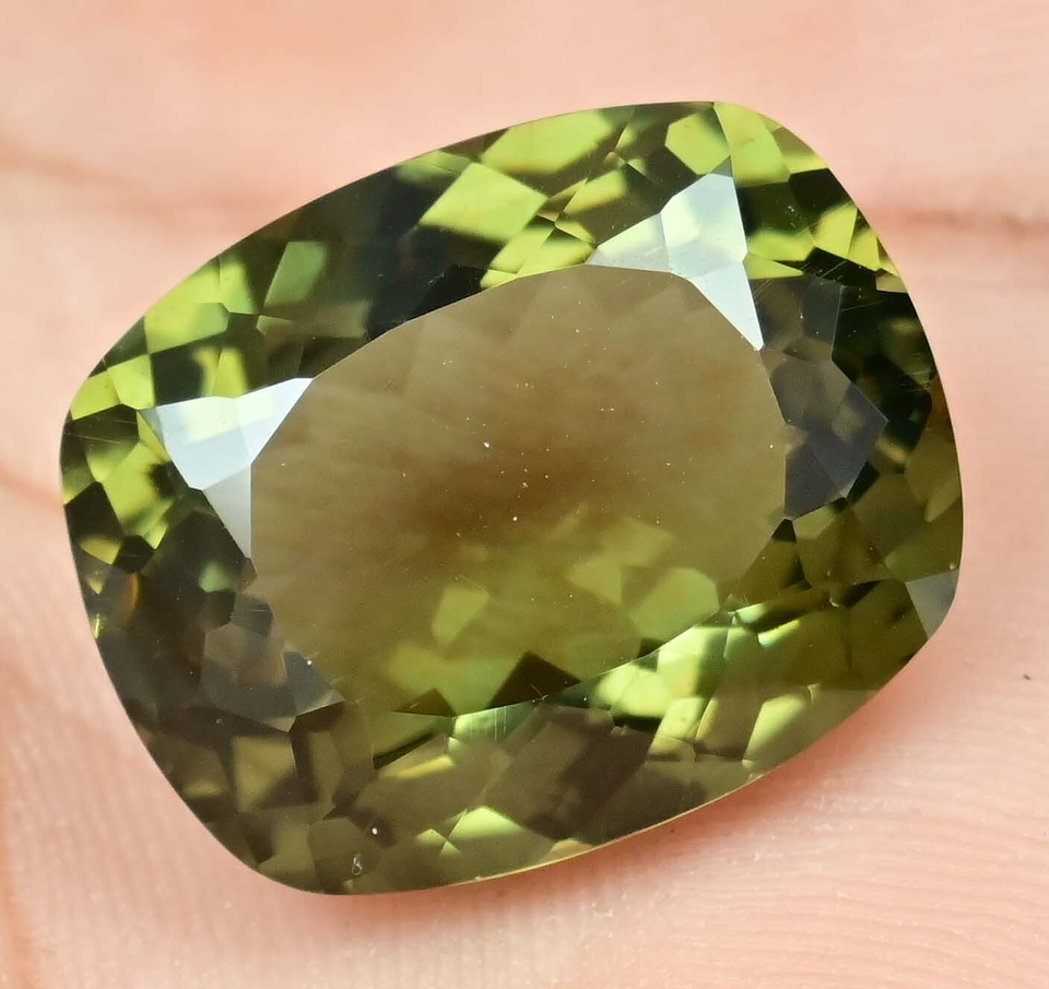 Natural Greenish Moldavite 26.35 Ct Cushion Certified Flawless Loose ...