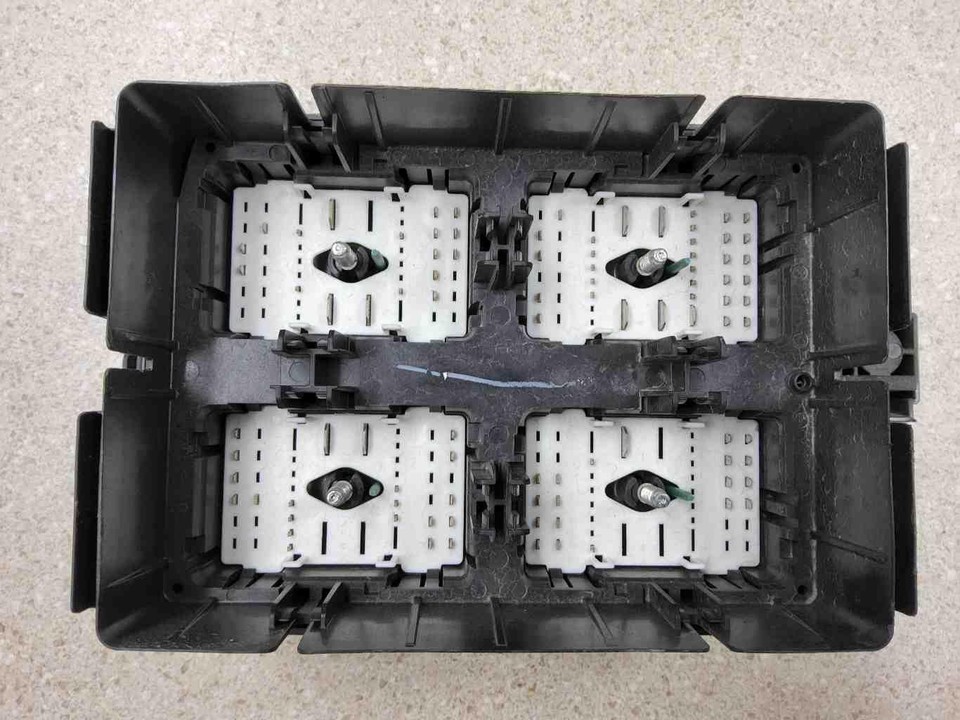 86771157 Engine Fuse Box GMC SIERRA 2500 21 22 | eBay