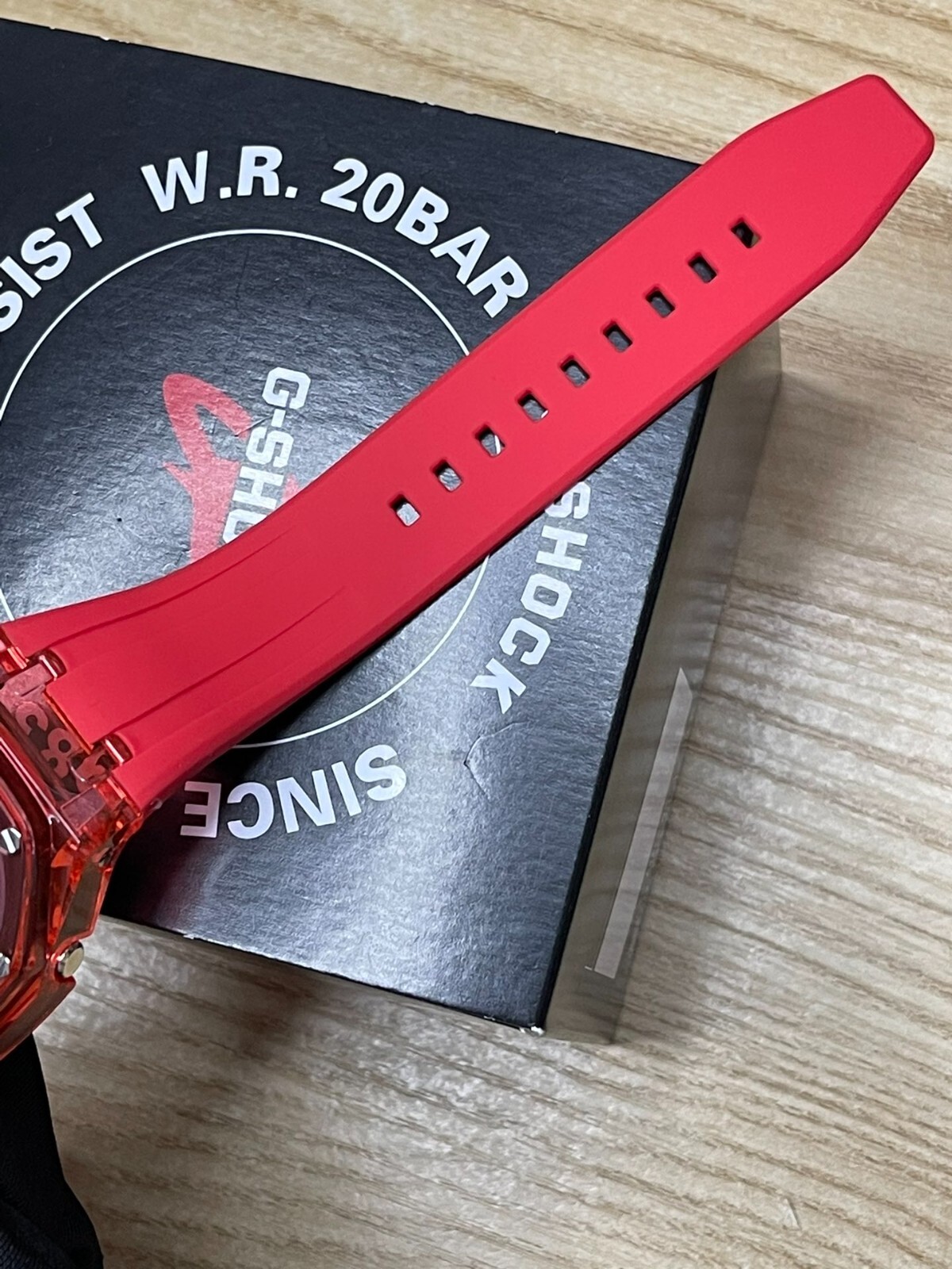 CasiOak - Custom G-SHOCK "CLASSIC BLOOD RED" - Casio GA2100 Mod - Watch ...