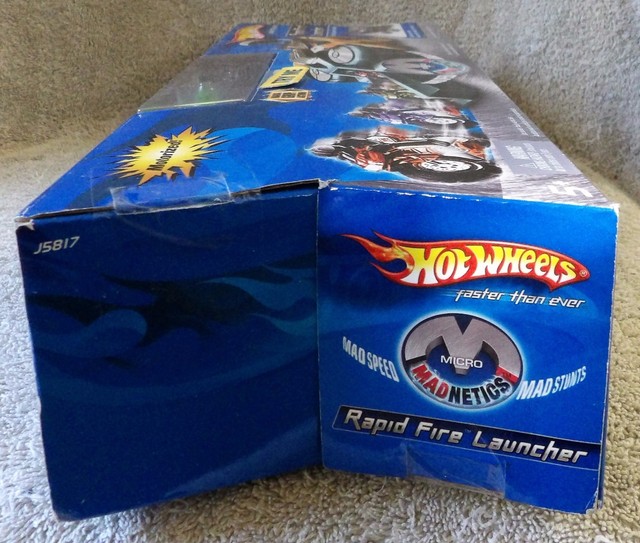 Mattel J5817 Hot Wheels Micro Madnetics Rapid Fire Launcher for sale ...