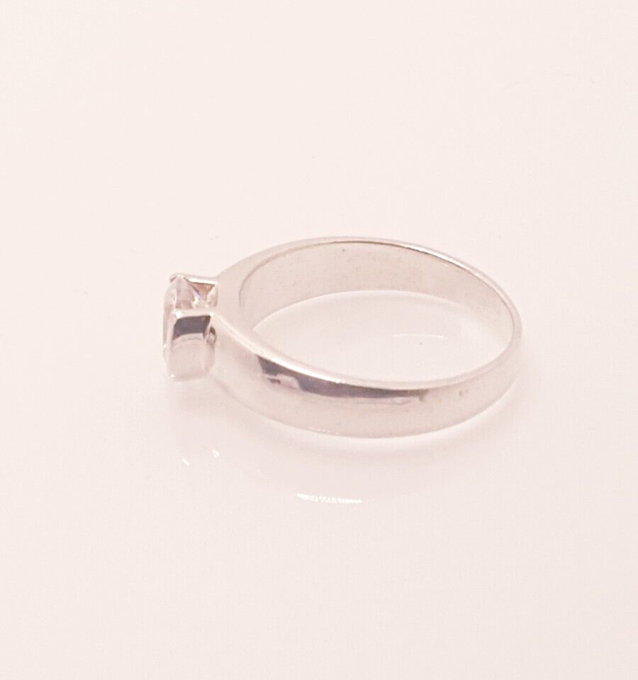 Gorgeous Sparkling White Stone Band Ring 925 Solid Silver Size P~P1/2 ...