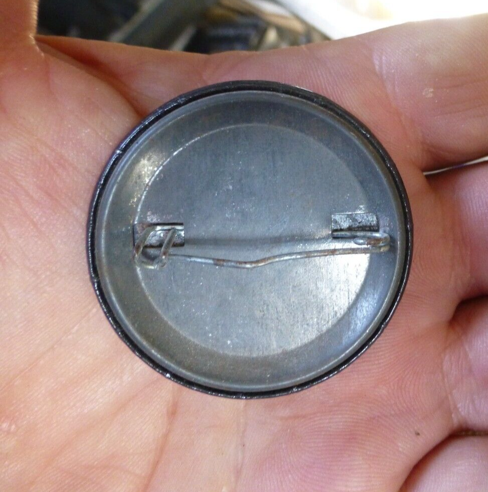 PINBACK BUTTON YOU'RE PERVERTED TWISTED & SICK I LIKE THAT IN A PERSON ...