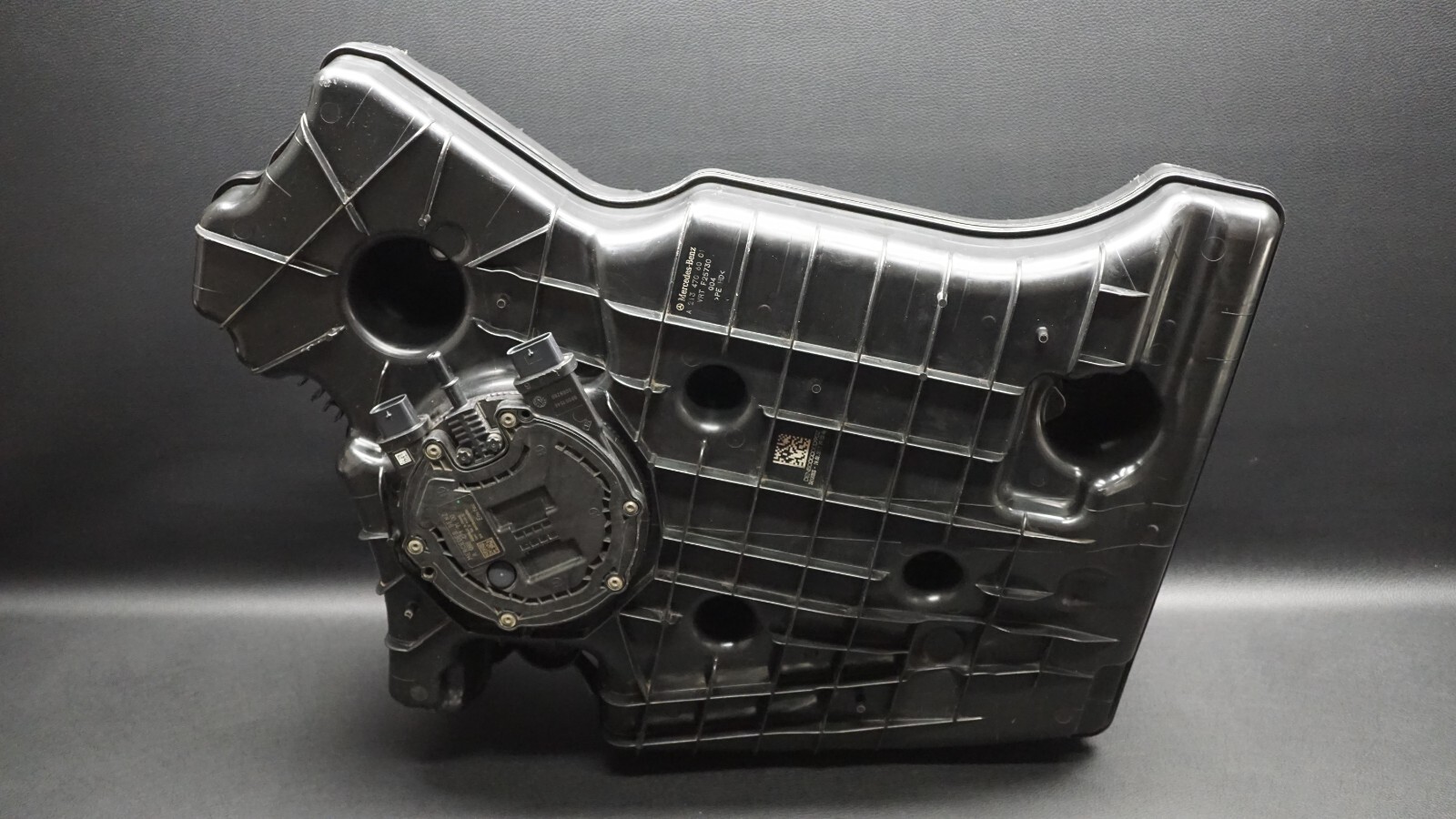 GENUINE MERCEDES BENZ E-CLASS W213 ADBLUE FUEL TANK SCR CONTAINER ...