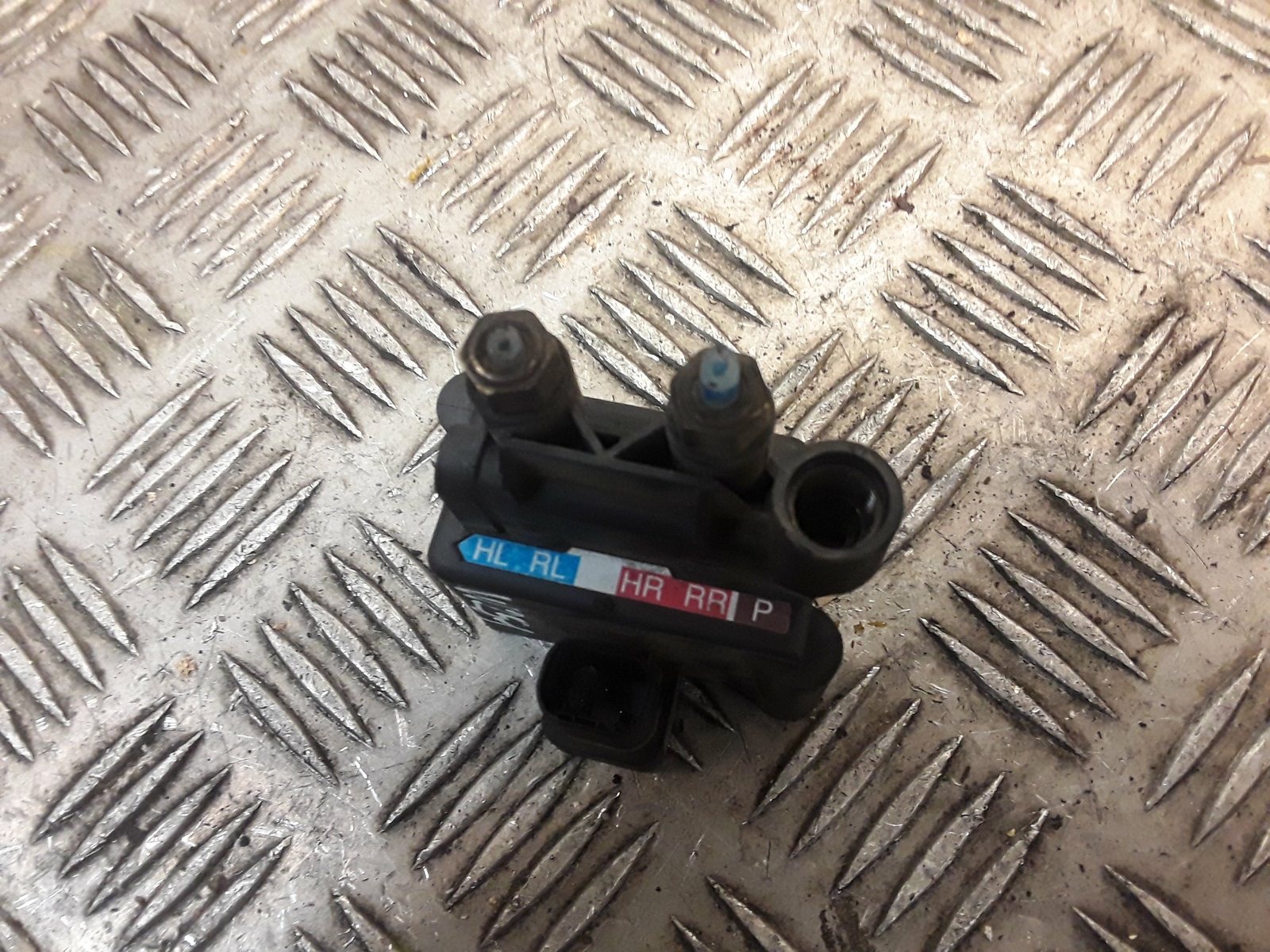MERCEDES R W251 Air Valve Suspension Control Unit R CLASS 320 CDI ...