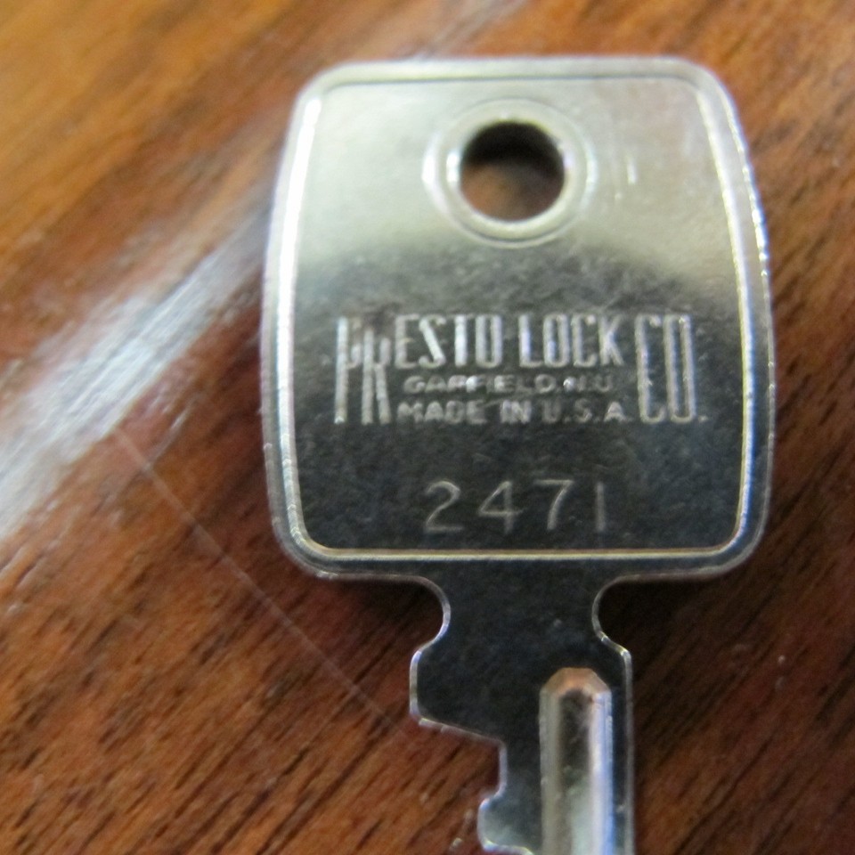Vintage Luggage Suitcase Presto 2471 Key | eBay