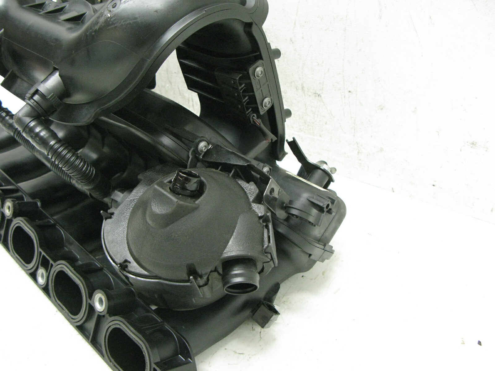 06-13 BMW 328i 528i E90 E60 OEM N52 AIR INTAKE MANIFOLD E92 OEM 052621 ...