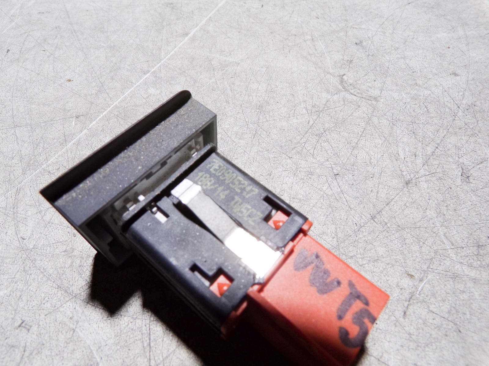 VW TRANSPORTER V T5 Furgon 7HA, 7HH, 7EA, 7EH 7E0905217 Commutateurs ...