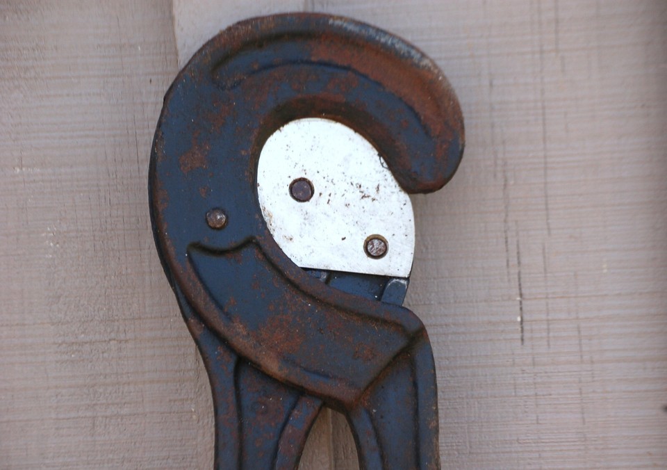 Cattle Dehorner Livestock Farm Tool Horn Cutter James Scully USA | eBay