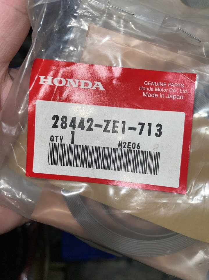 Genuine HONDA 28442-ZE1-713 Starter Rewind Spring | eBay