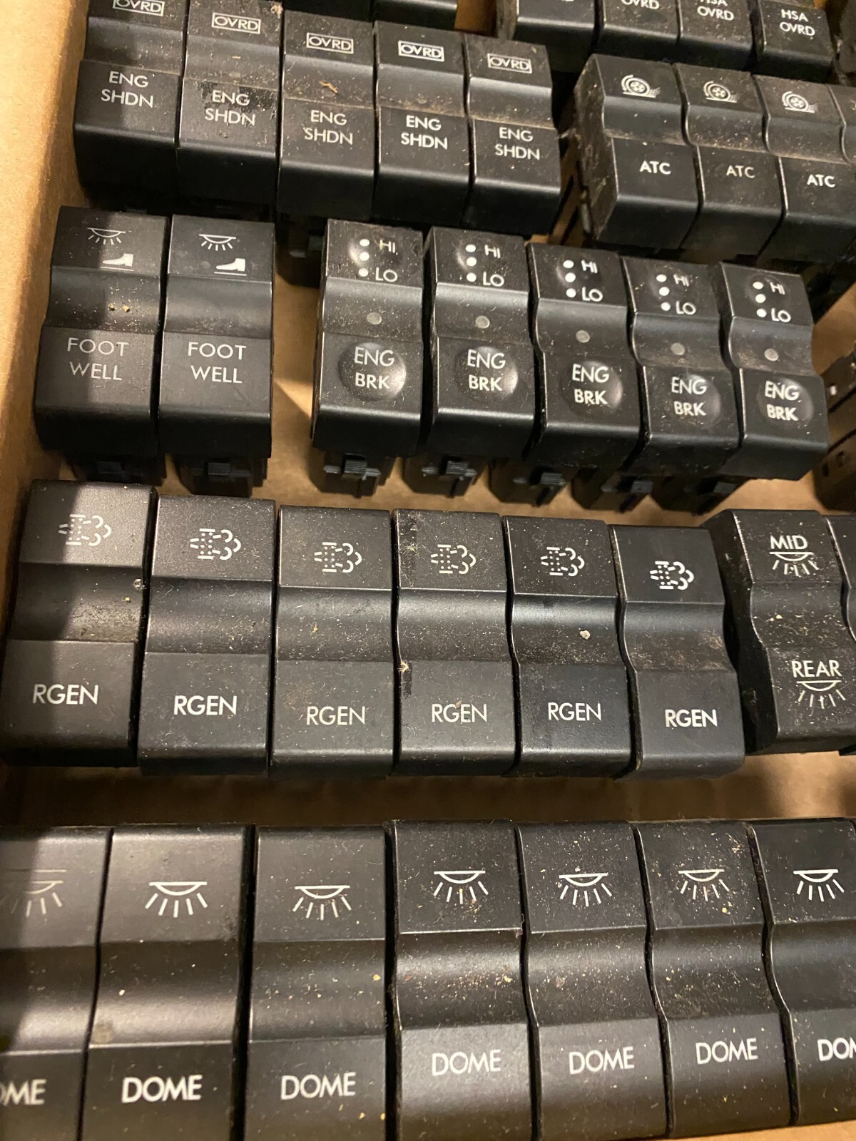 BUILD YOUR OWN:FREIGHTLINER Dash Switch Cluster 1 Insert Unit and 4 ...