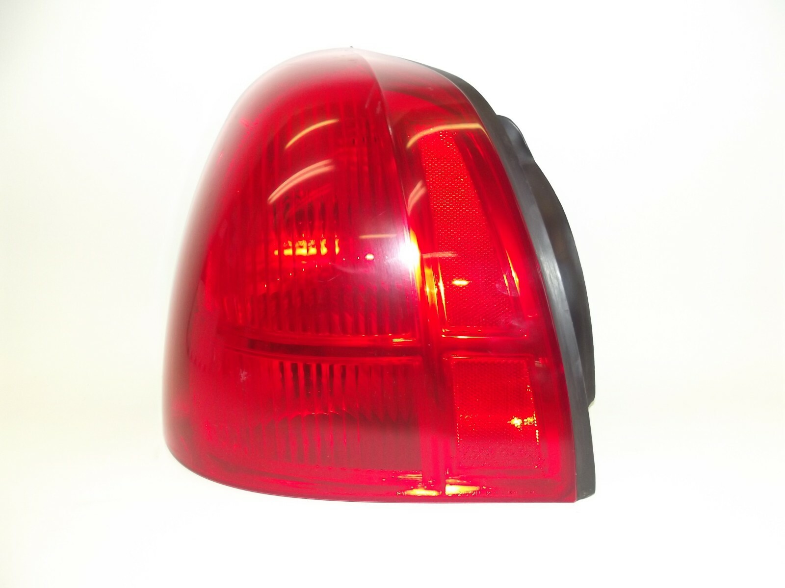 03-11 LH Lincoln Town Car Tail Light Assembly, Lens Left Driver Side ...