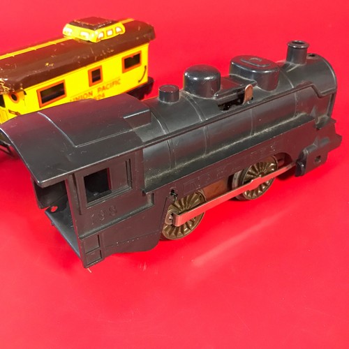 Marx Steam 198 Locomotive and 3 cars - 91257 Seaboard, Union Pacific ...