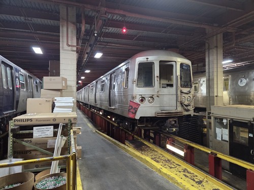 HO Scale New York City Transit Authority Pullman Standard 2car R46's | eBay