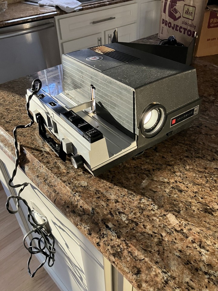 GAF Anscomatic 680 2x2 Slide Projector | eBay